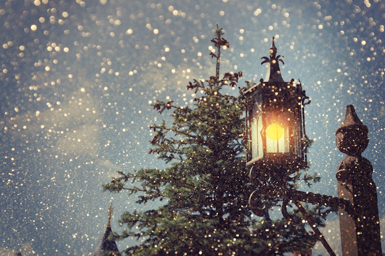 The First Noel – Christmas HQ