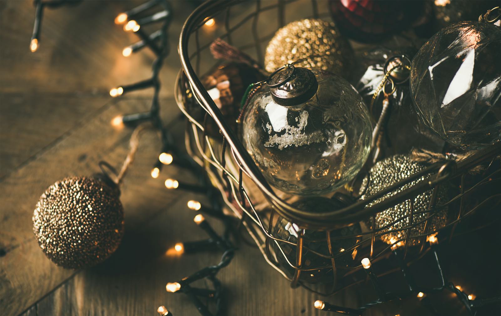 Christmas Ornaments: Their Origins, History and Meaning – Christmas HQ