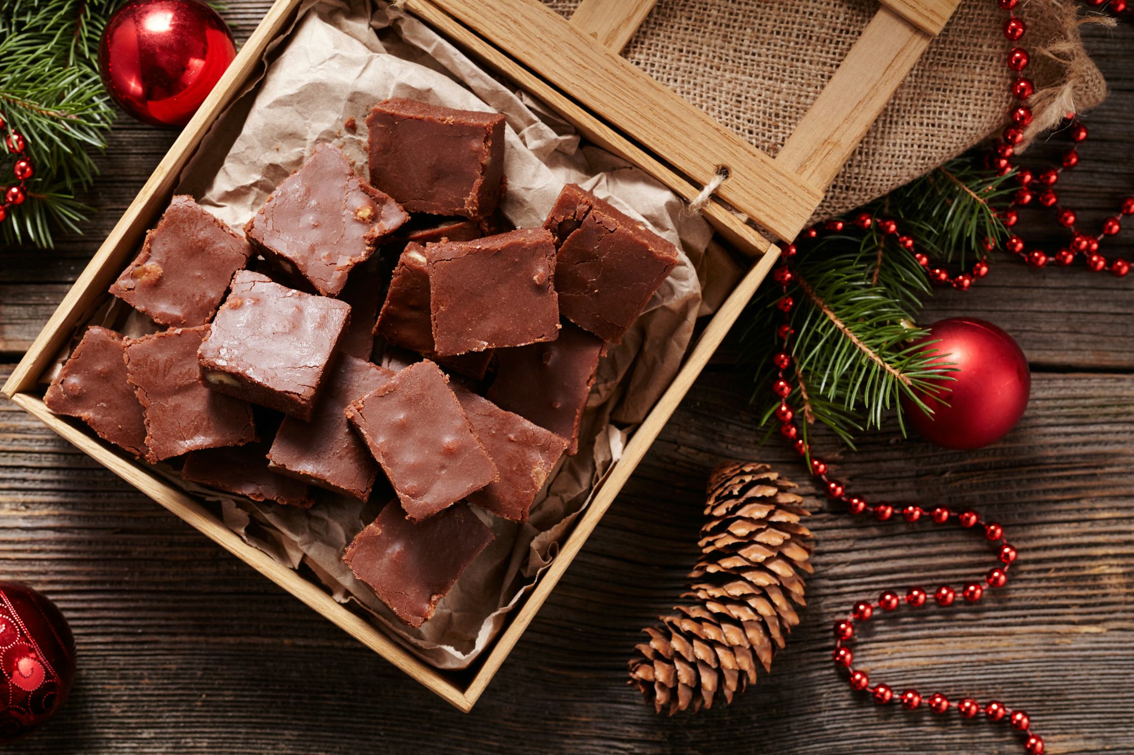 Christmas Candies We All Know (and Mostly Love) – Christmas HQ